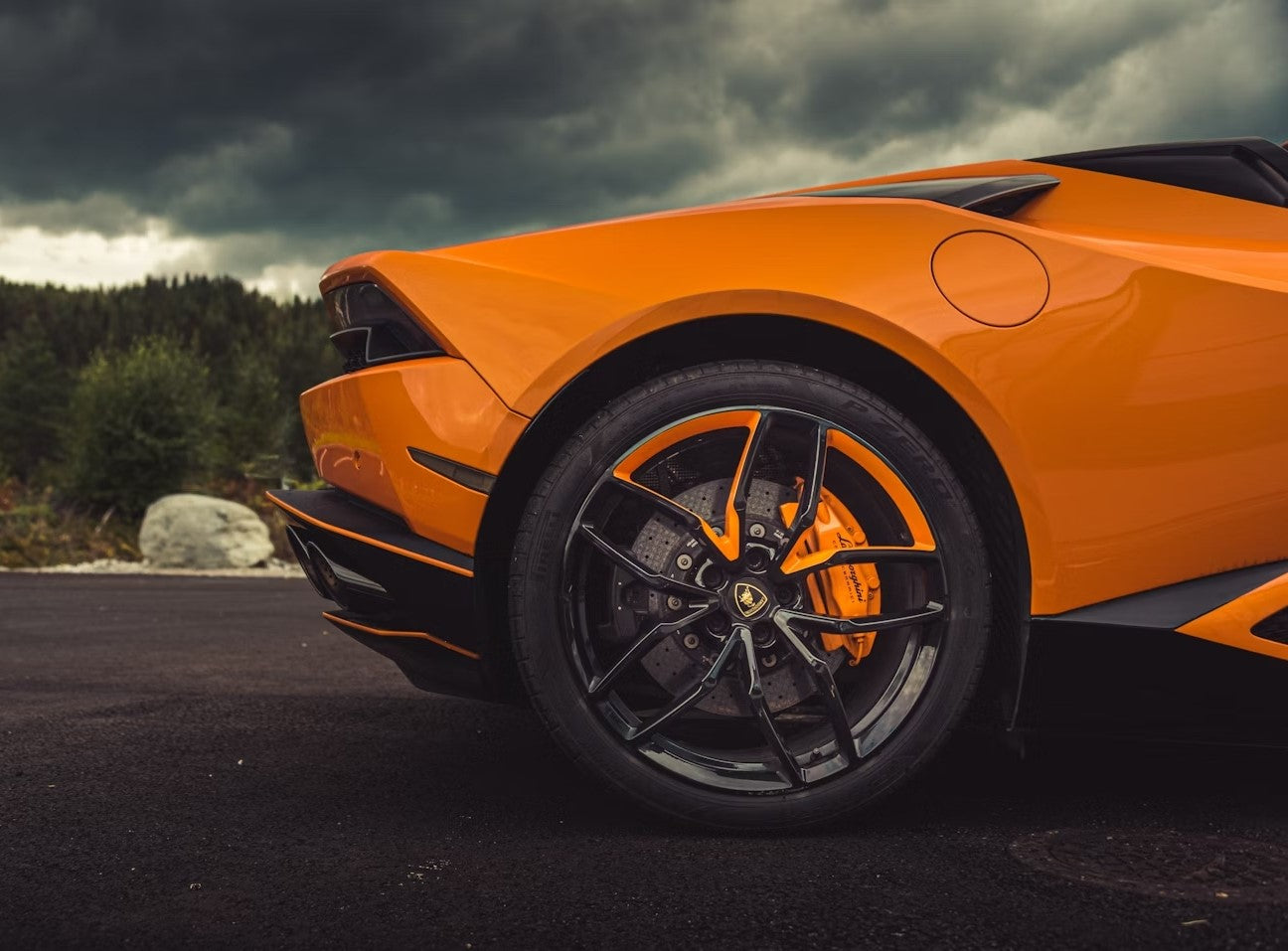 Driveclox Wheel Watches - Car Rim Watches – DRIVECLOX WHEEL WATCHES